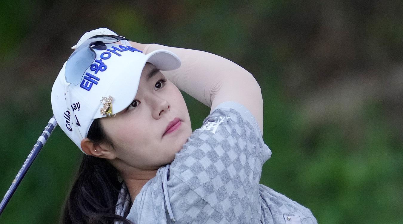 Jeena Yoo | Golfer | Titleist