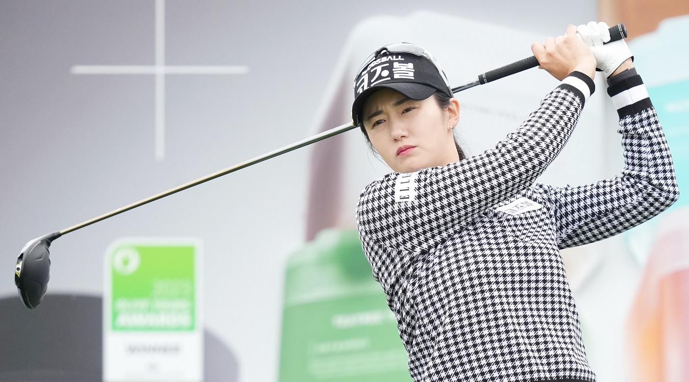 Sehee Lee | Golfer | Titleist