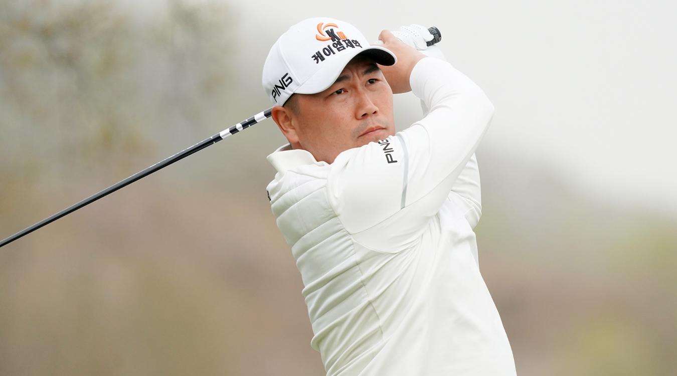 Dai Han Lee Golfer Titleist
